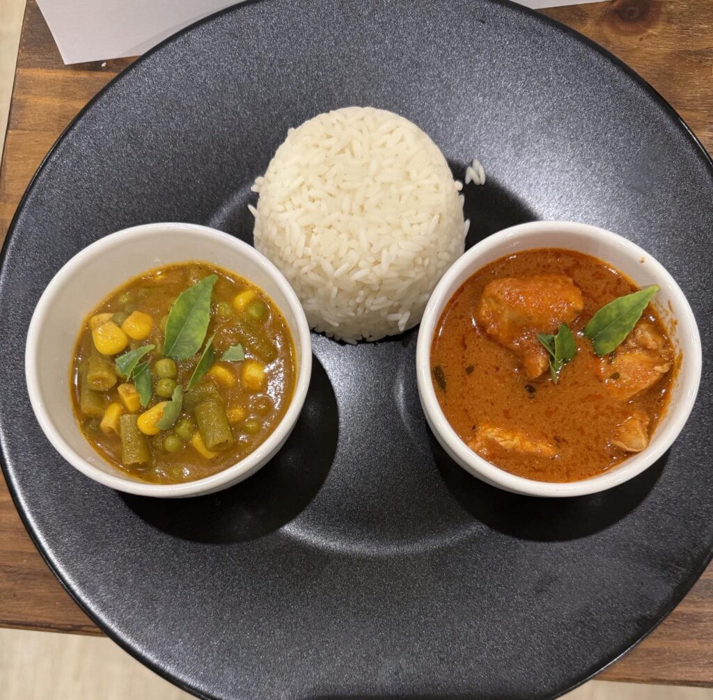 Chicken Ruby Curry 🌶 or 🌶🌶🌶 - Authentic Indian Meals from La Ferme du ...